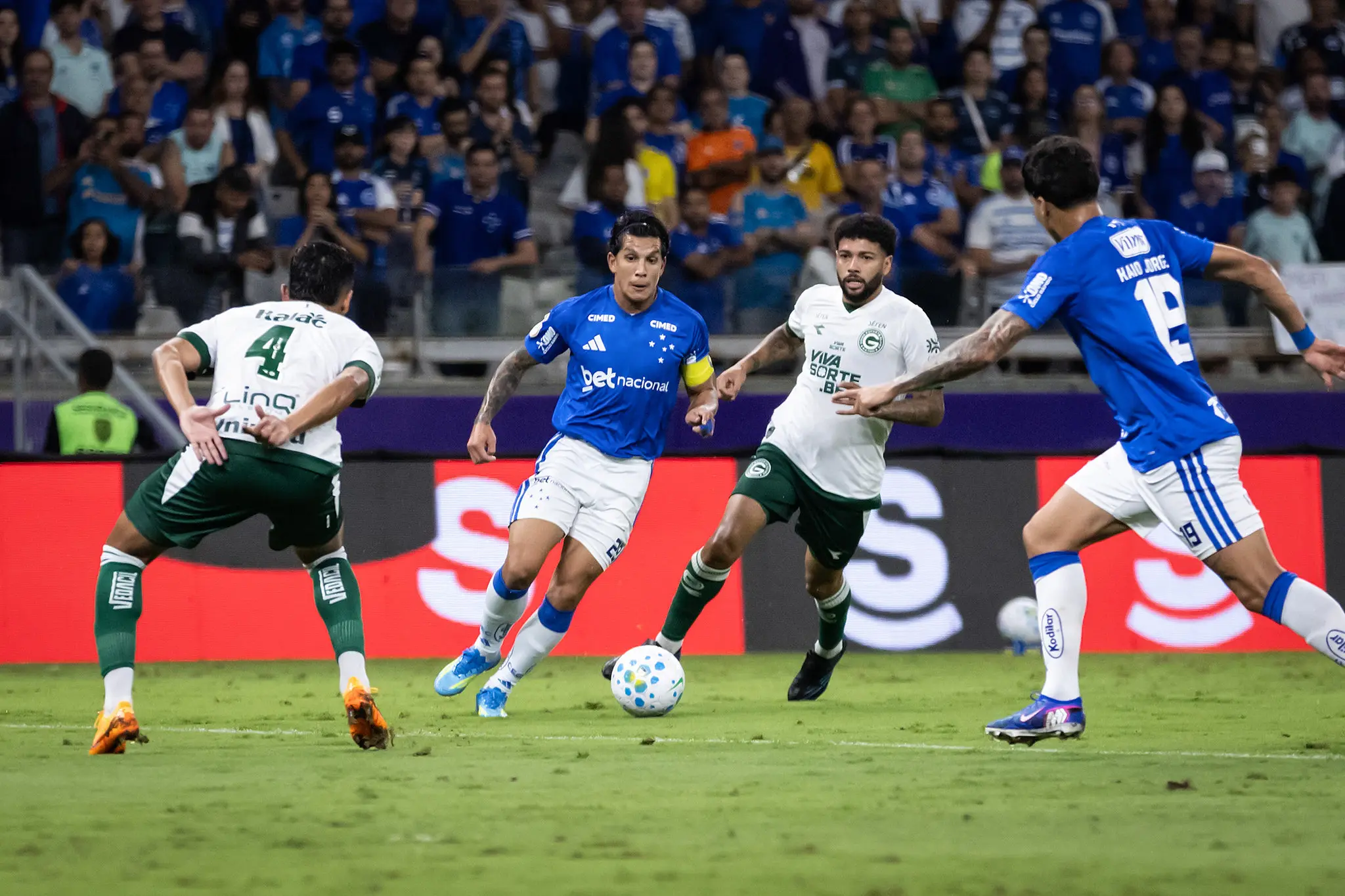 Copa do Brasil: Goiás é eliminado pelo Cruzeiro e goleiro Tadeu deixa ...