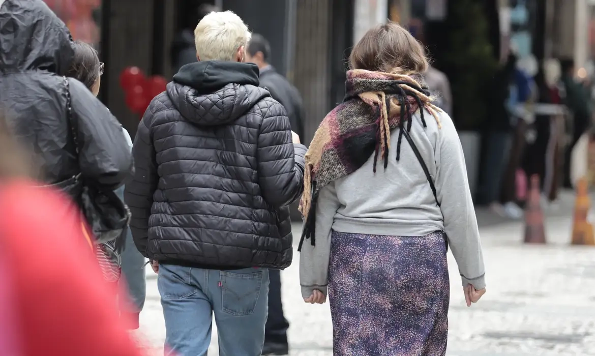 Inmet emite alerta para chegada do frio em Goiás
