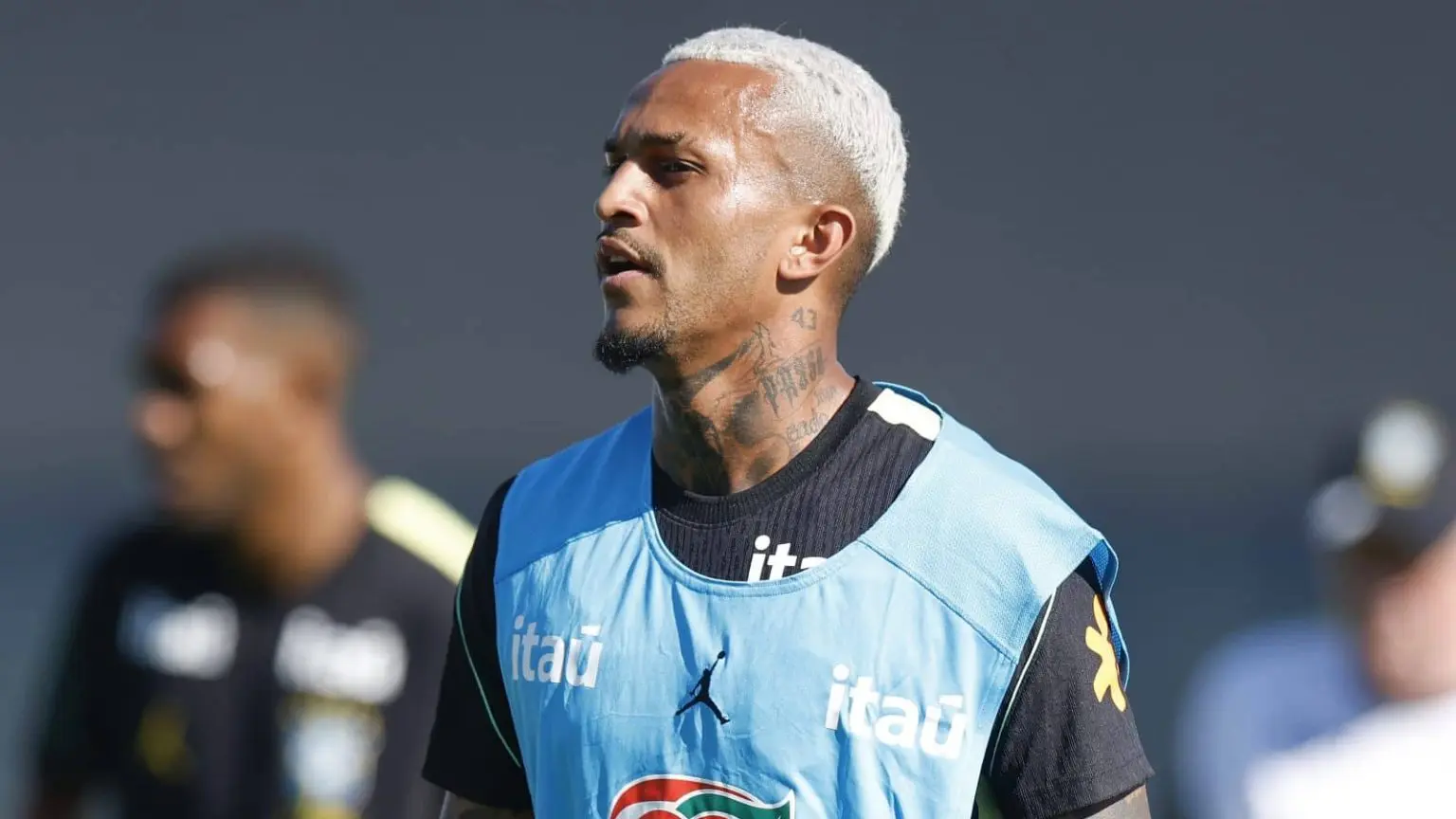 De volta à lateral direita, Wesley admite ajustes e vive expectativa de ...