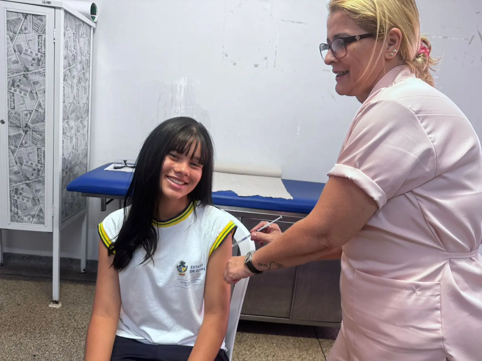 Vacinação contra gripe atrai moradores e gera filas na Unidade Materno ...